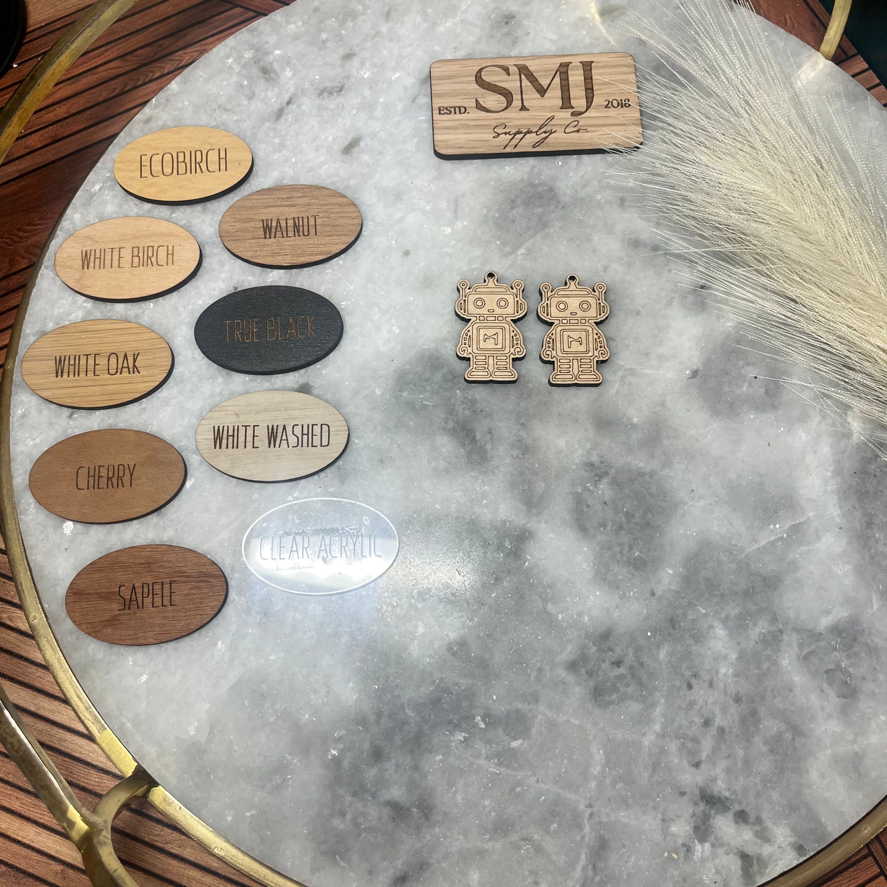 Robot Scored Cutout (1 Pair) – Southern Magnolia Jewelry and Co.