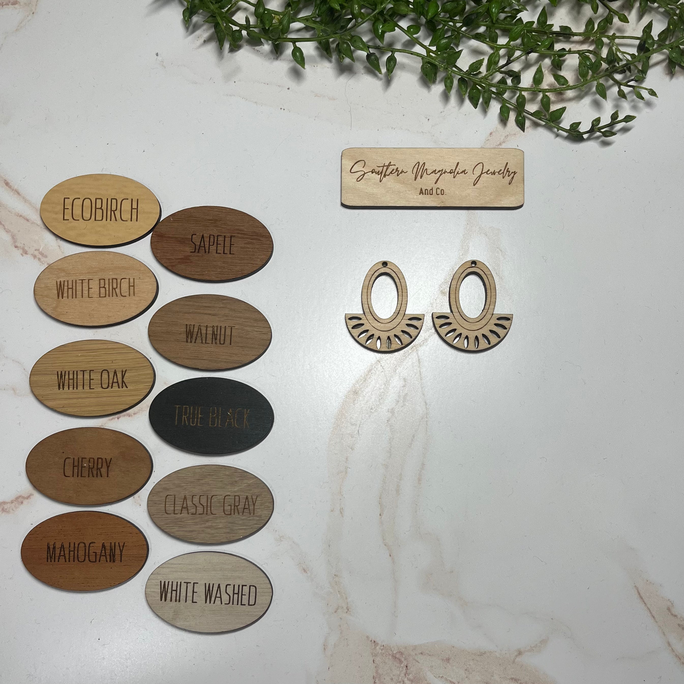 Oval Fan Cutout (1 Pair) – Southern Magnolia Jewelry and Co.